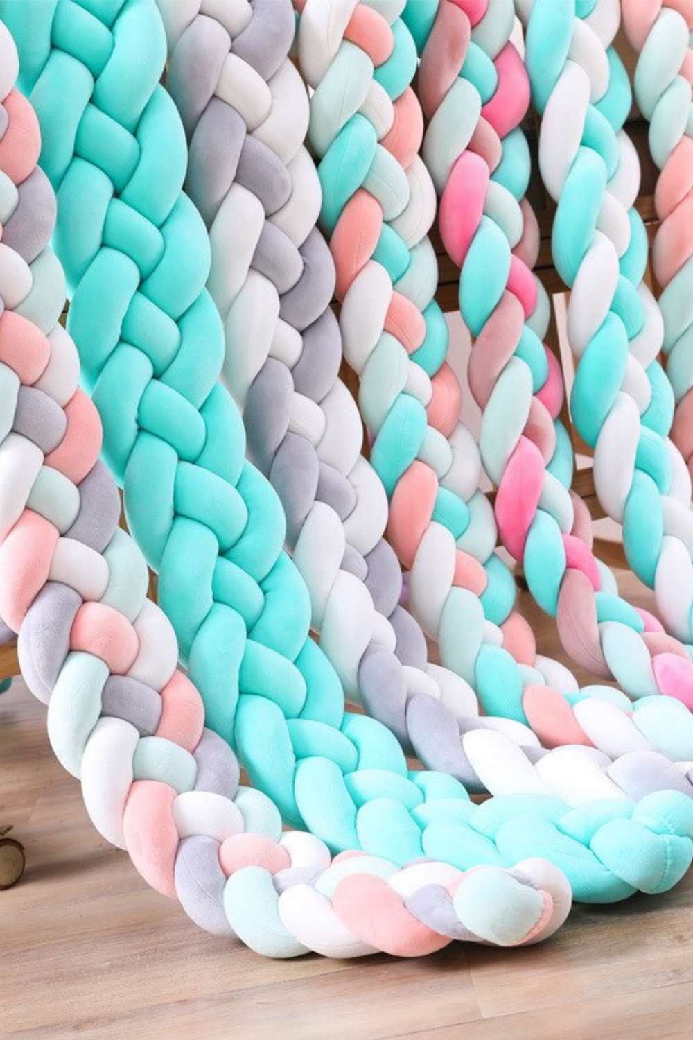 Three strands braided crib bumper – Baby Braidz